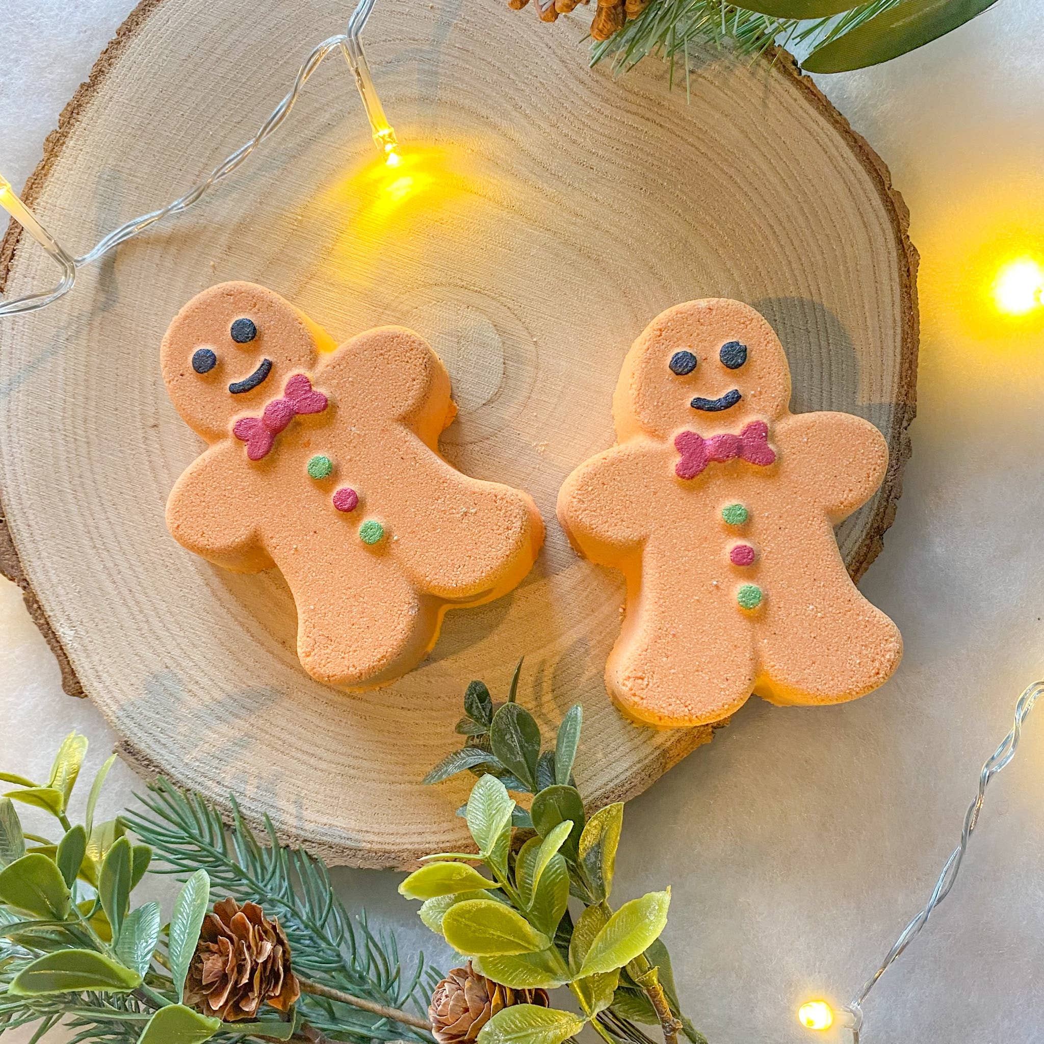 Gingerbread Man Bath Bomb – Lemon and Jinja