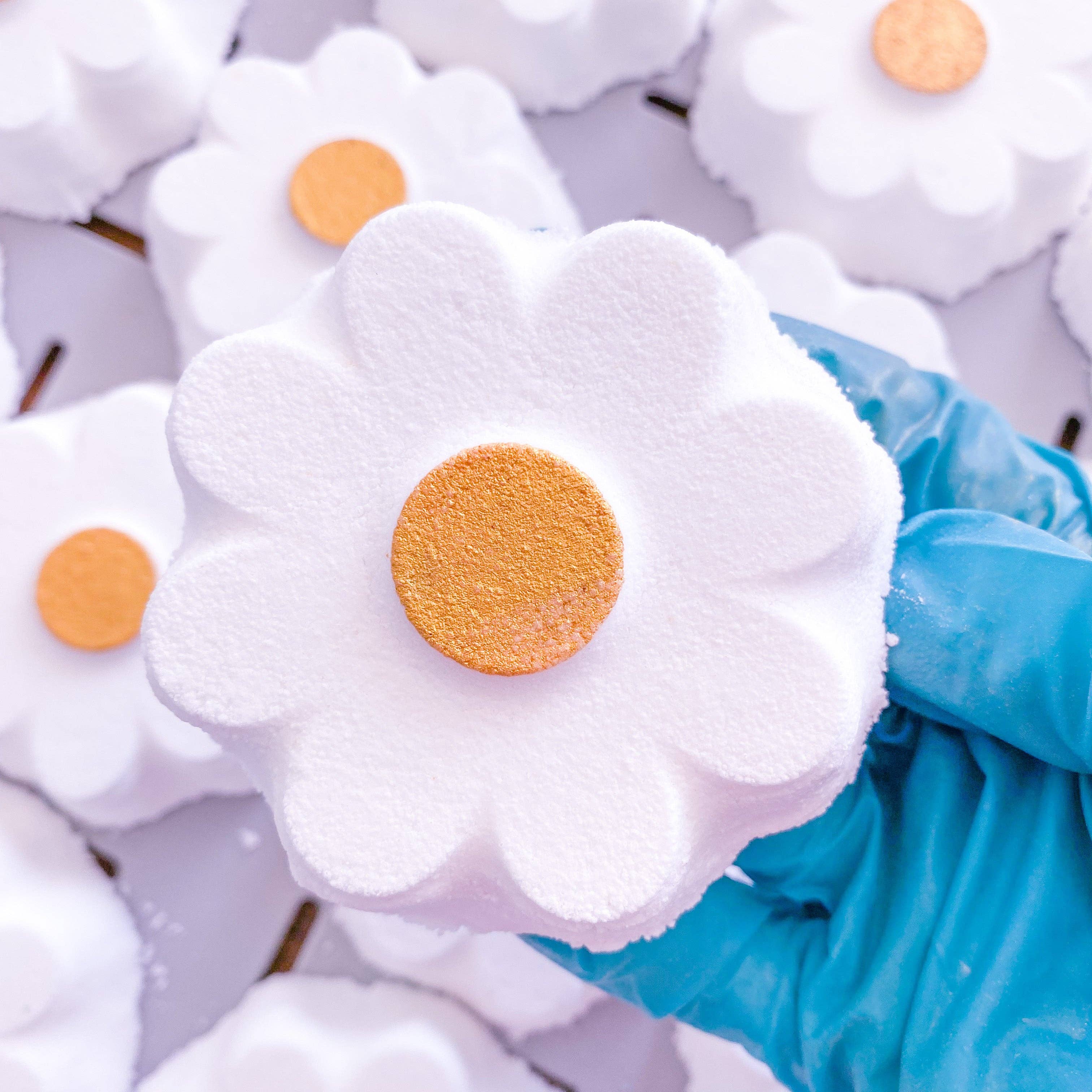 Daisy Bath Bomb – Lemon and Jinja