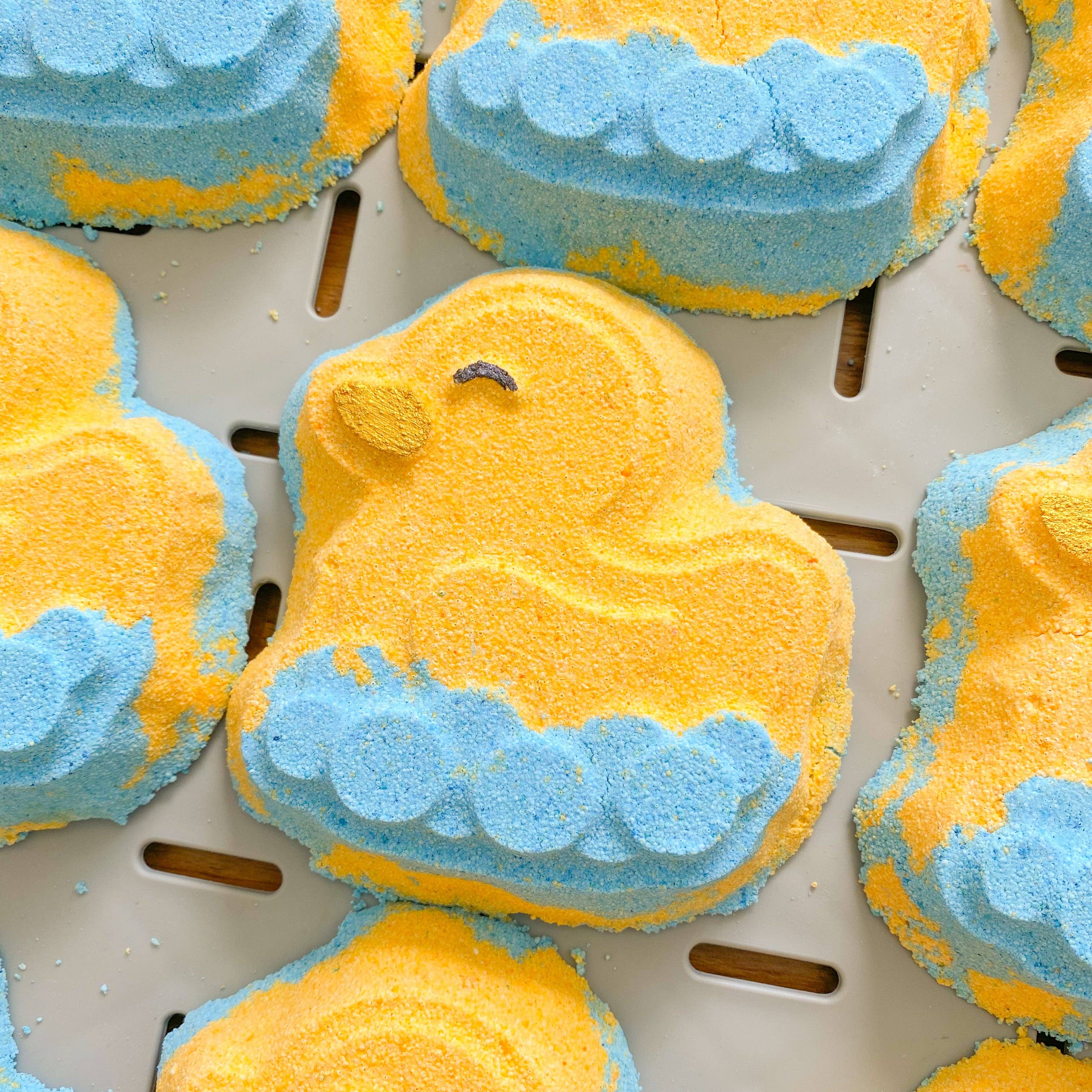 Rubber Ducky Bath Bomb – Lemon and Jinja